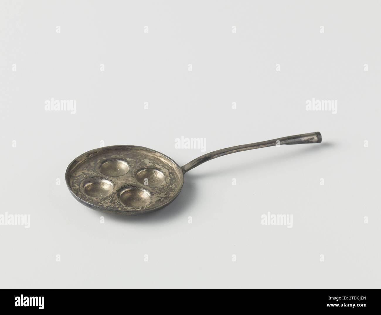 Four dimples hi-res stock photography and images - Alamy