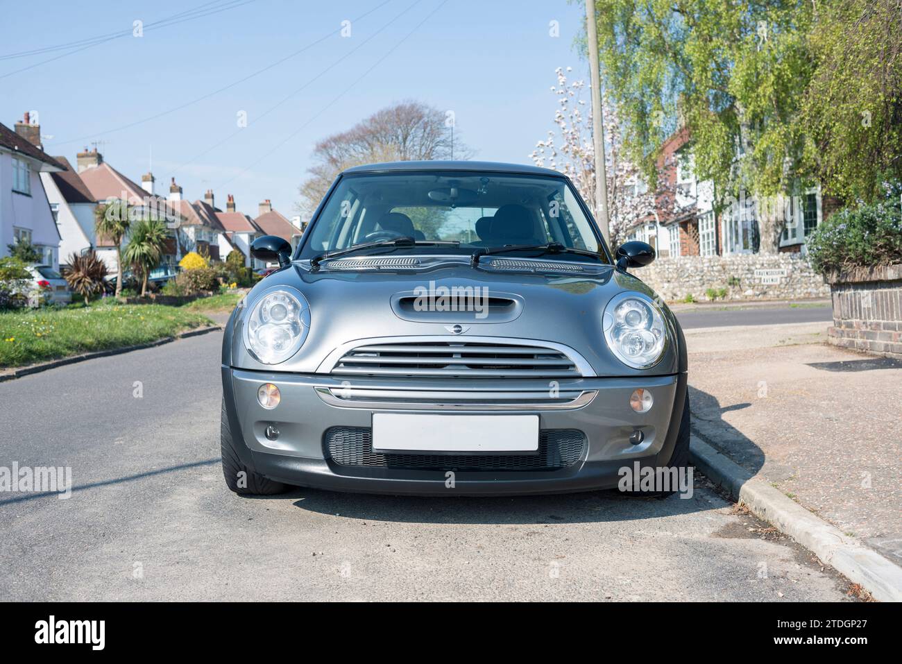 Mini cooper s engine hi-res stock photography and images - Alamy