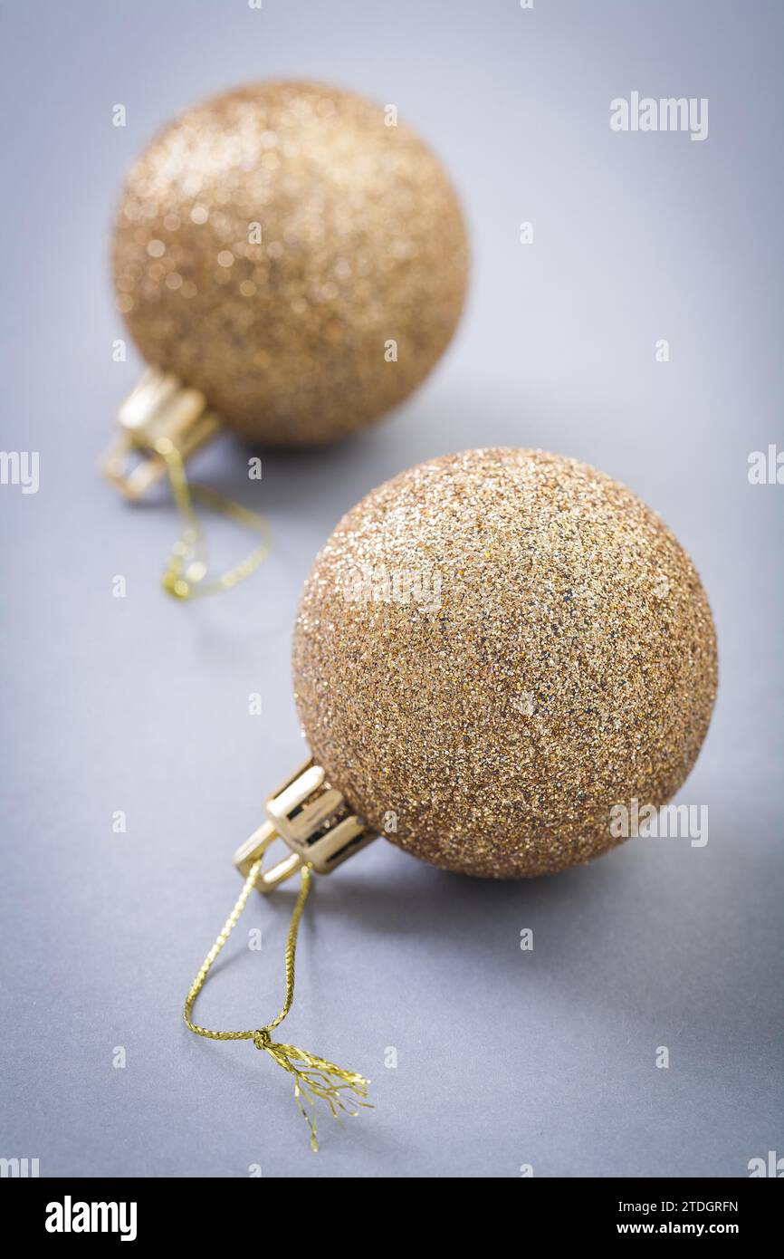 Two gold colored hi-res stock photography and images - Alamy