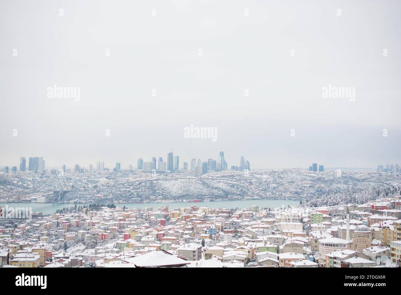 Istanbul skyline winter hi-res stock photography and images - Alamy