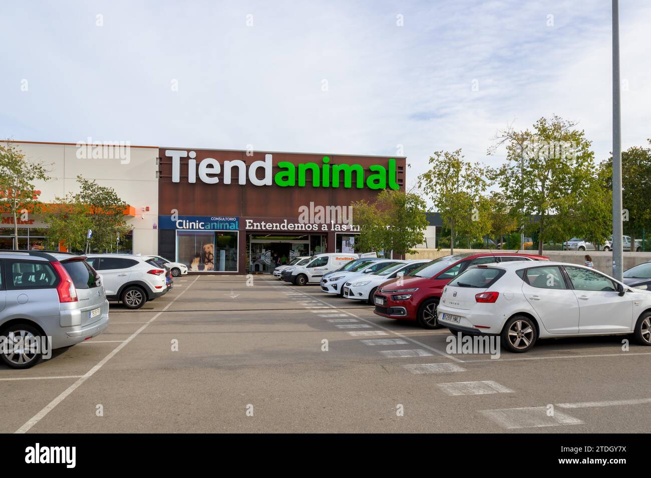 Front door of pet store of pet supply chain on October 28, 2022 in ...