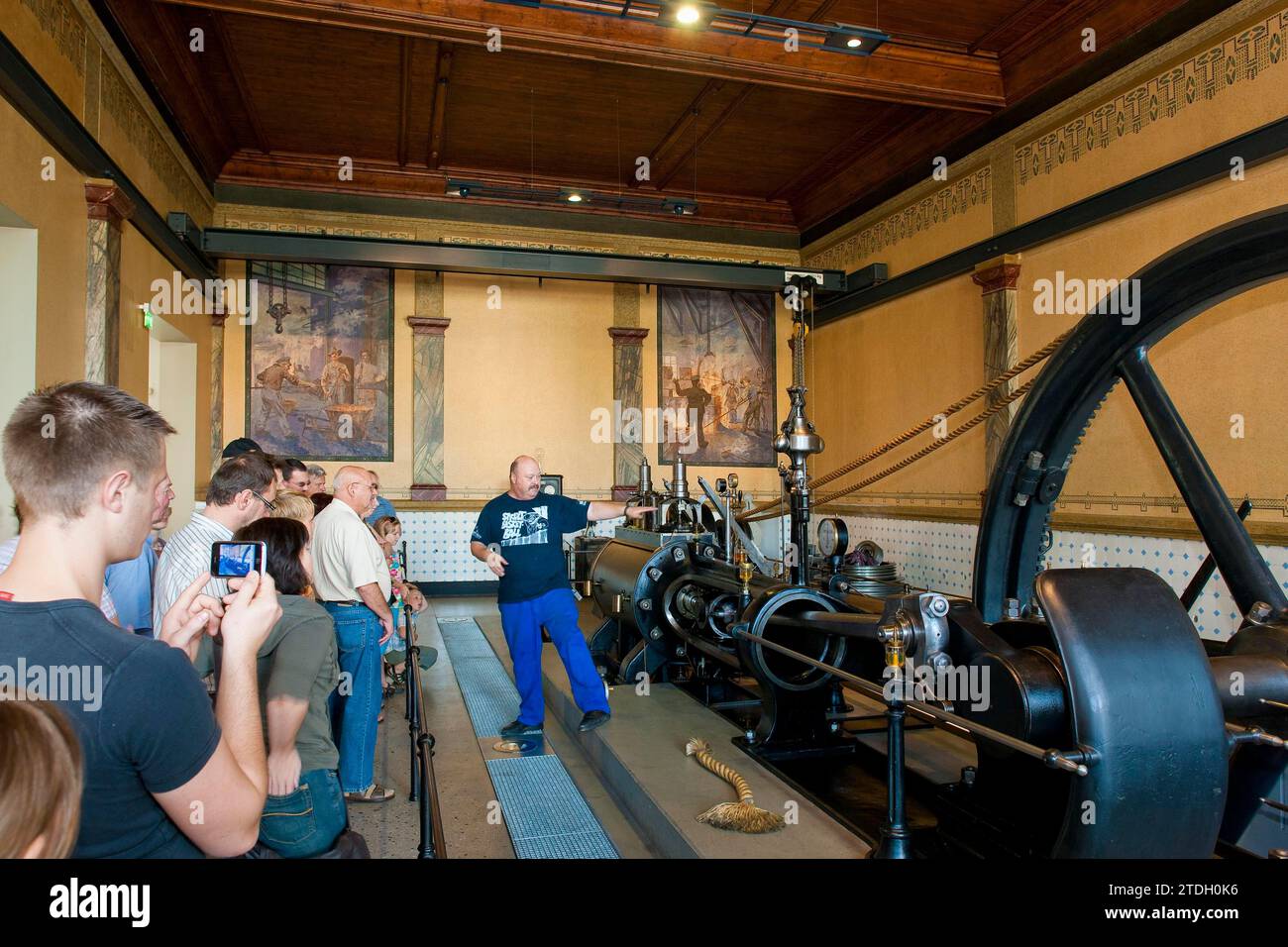 Chemnitz Saxon Industrial Museum, horizontal single-cylinder back ...