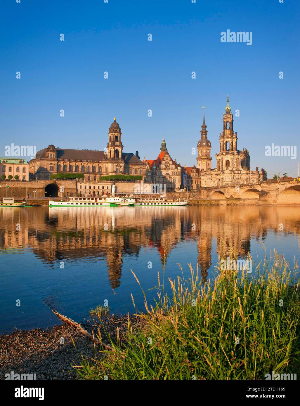 Dresden silhouette in the morning, the world-famous Dresden skyline ...