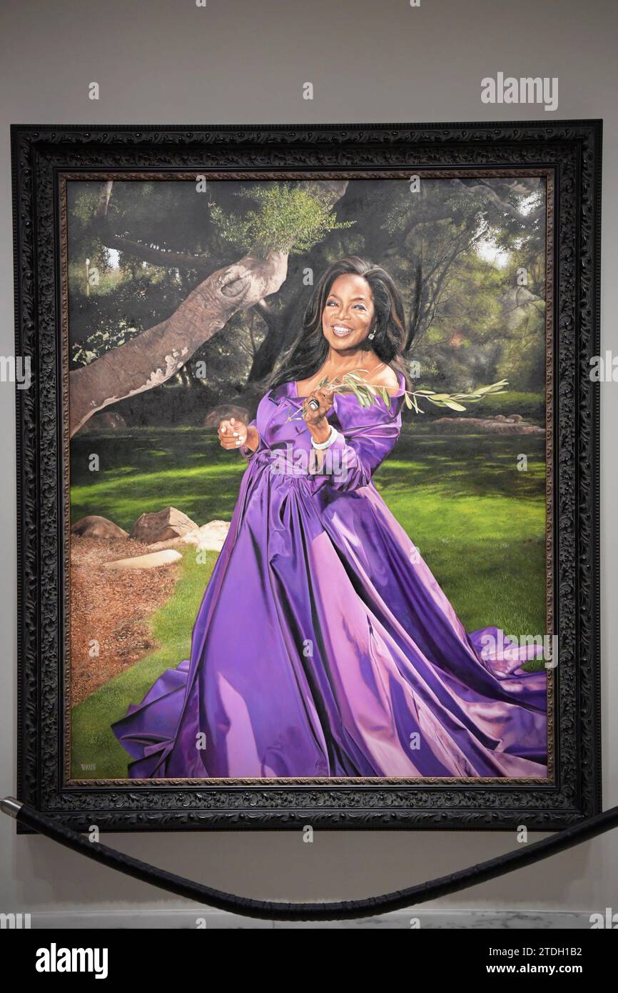 Washington, USA. 18th Dec, 2023. Oprah Winfrey's portrait painted by ...