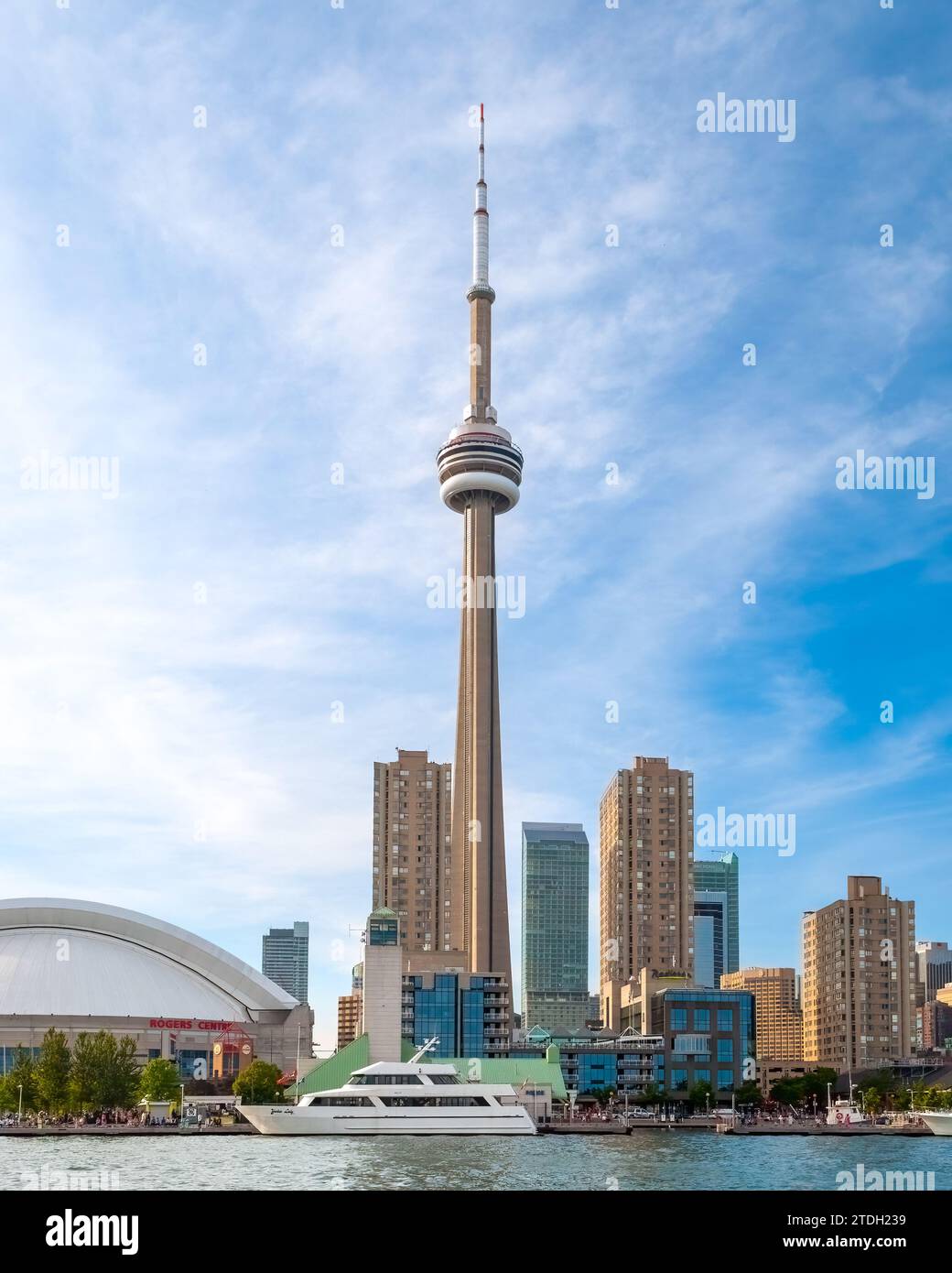 Toronto cn tower close up hi-res stock photography and images - Alamy