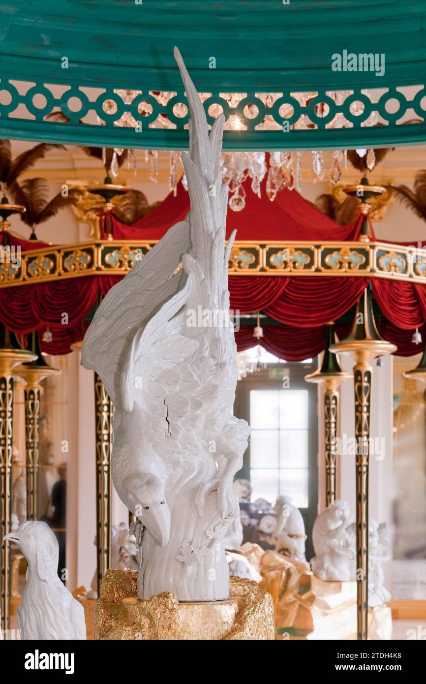 Porcelain collection hi-res stock photography and images - Alamy