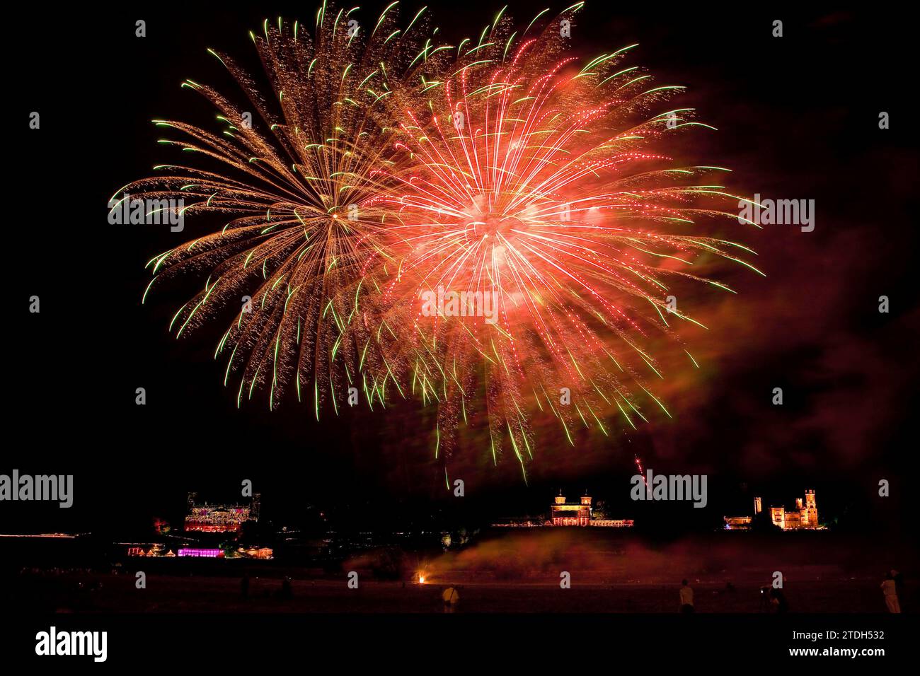 Fireworks artificial hi-res stock photography and images - Alamy