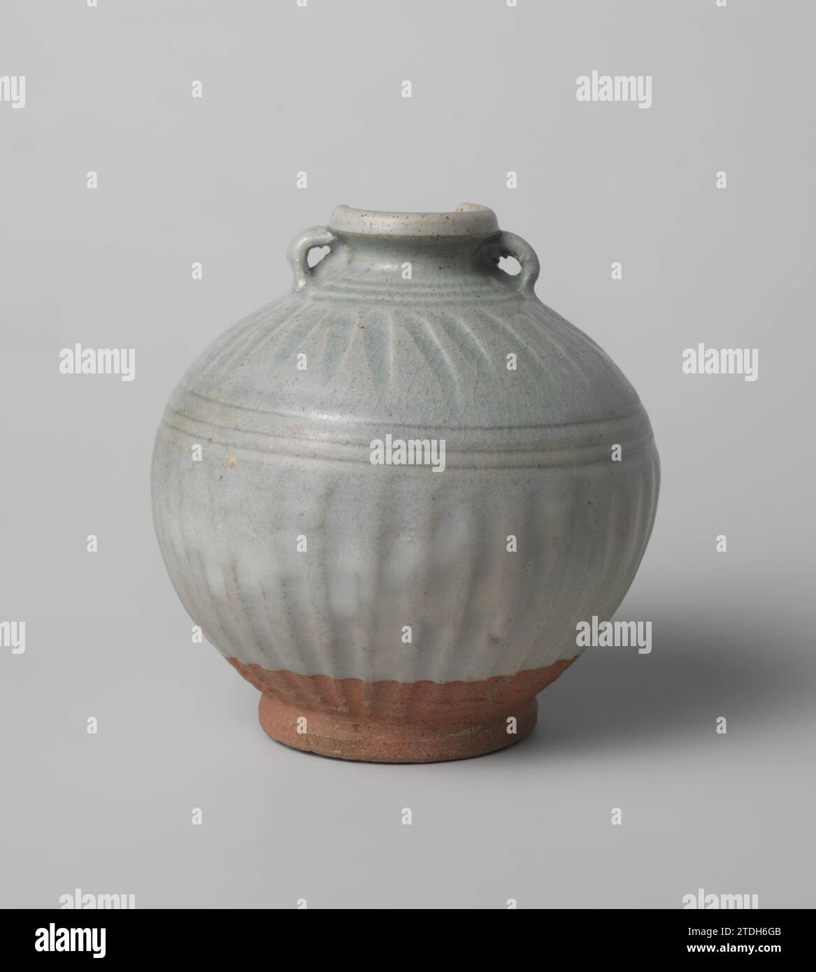 Round-bodied jar with fluted sides, anonymous, anonymous, c. 1300 - c ...