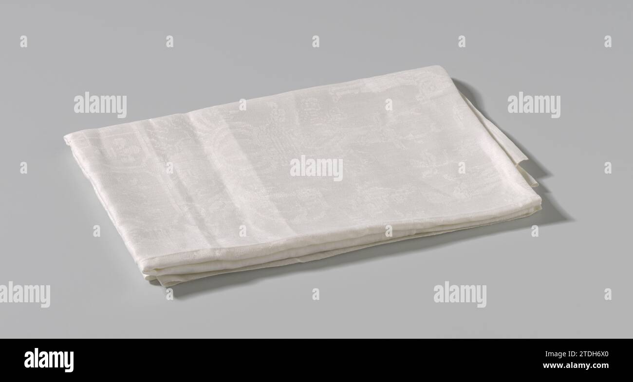 Napkin with Frisian weapons and Orpheus in the middle of the animals ...