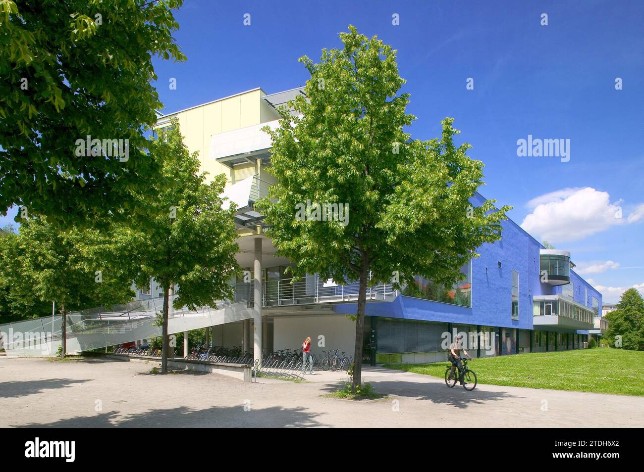 The Benno-Gymnasium is one of the few examples of modernism in Dresden ...