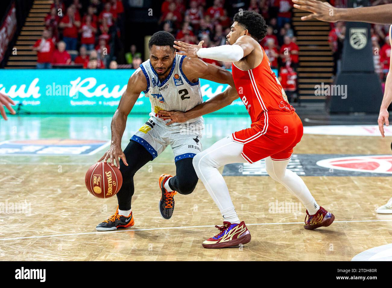 Bamberg, Deutschland. 18th Dec, 2023. Brandon Childress (HAKRO ...