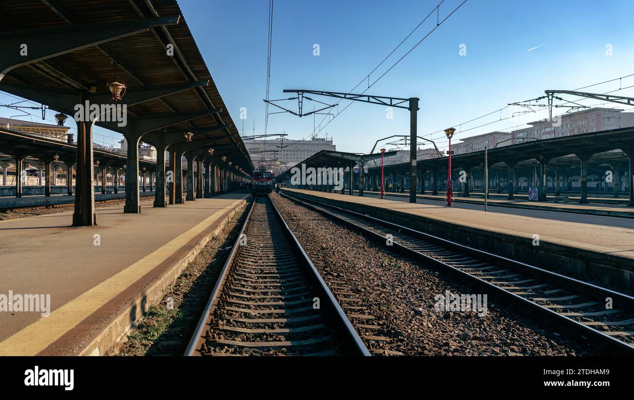 Train at Bucharest North Railway Station (Gara de Nord Bucuresti Stock ...