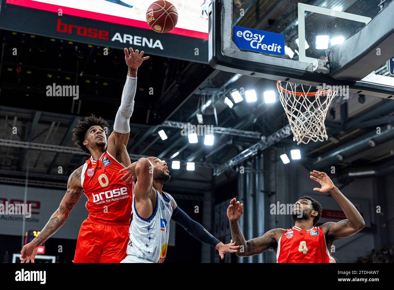 Bamberg, Deutschland. 18th Dec, 2023. Justin Gray (Bamberg Baskets, #00 ...