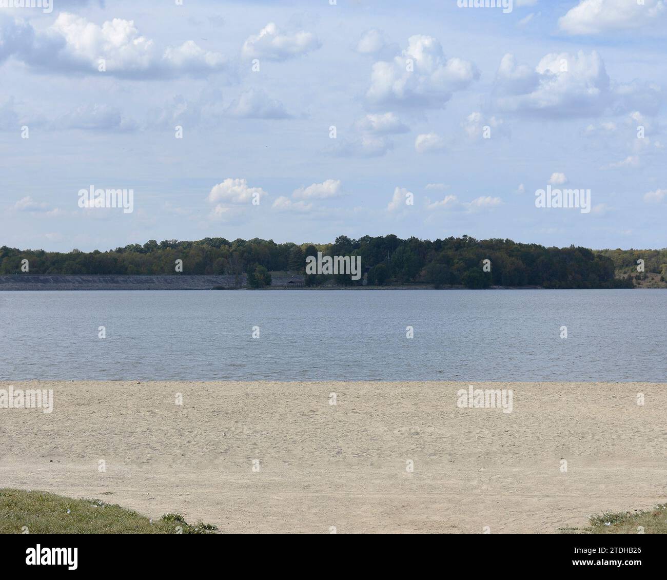 Image of a public lake as viewed from the shore Stock Photo - Alamy