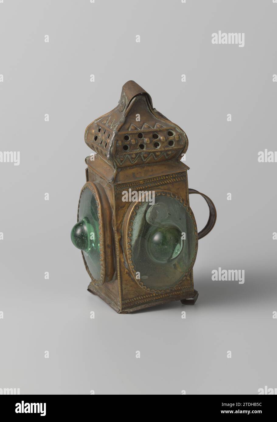 Dome shaped shells hi-res stock photography and images - Alamy