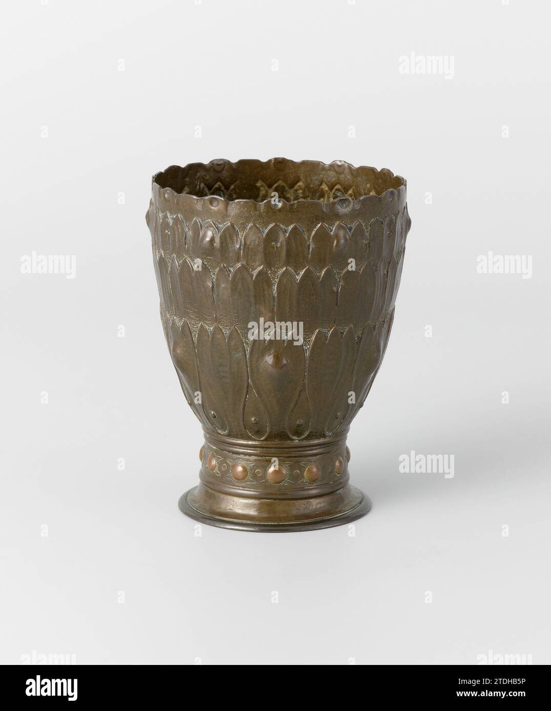 Two intertwined triangles hi-res stock photography and images - Alamy