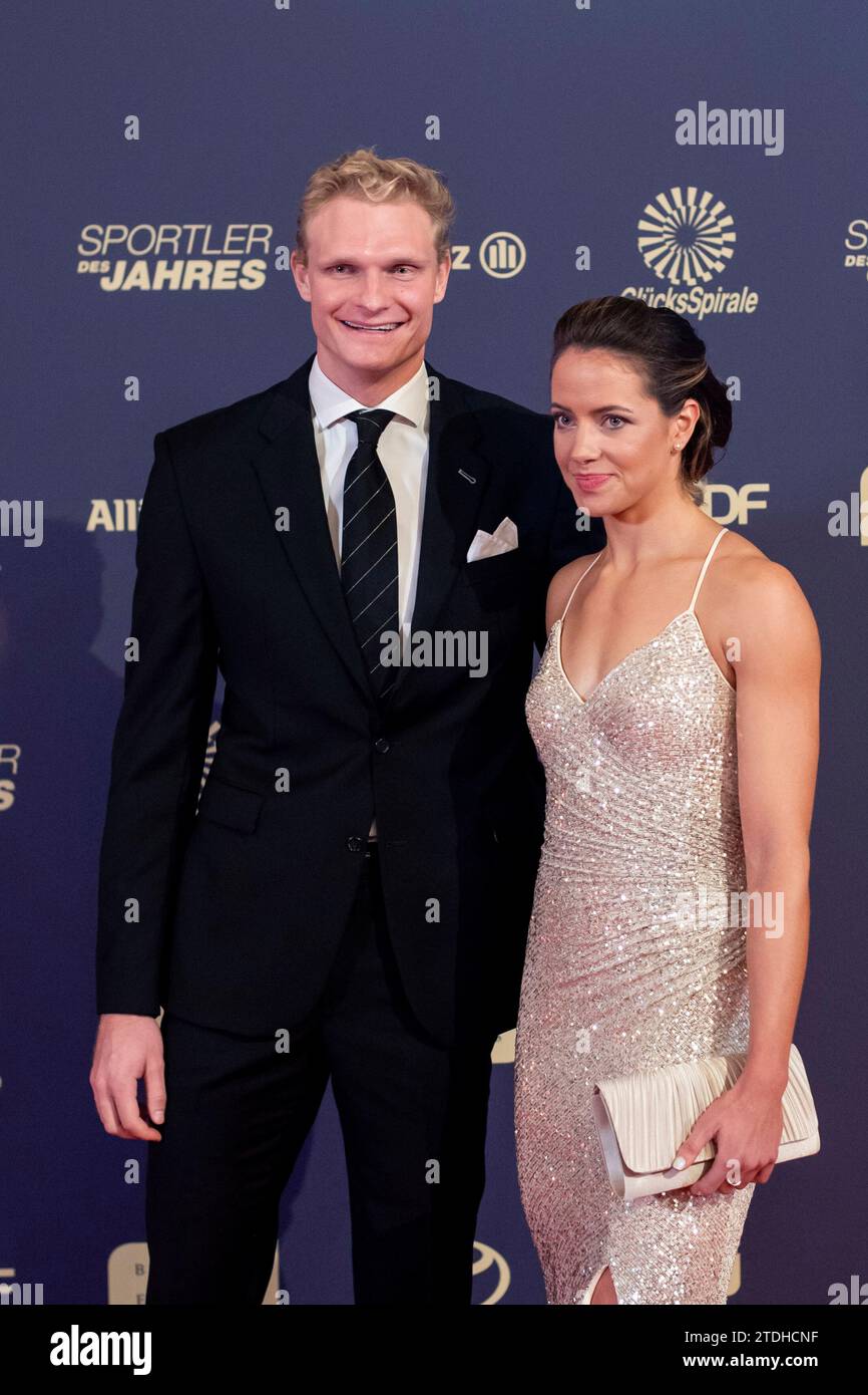 Oliver Zeidler (Rudern), Sofia Meakin (Ruderin, Schweiz) auf dem roten ...