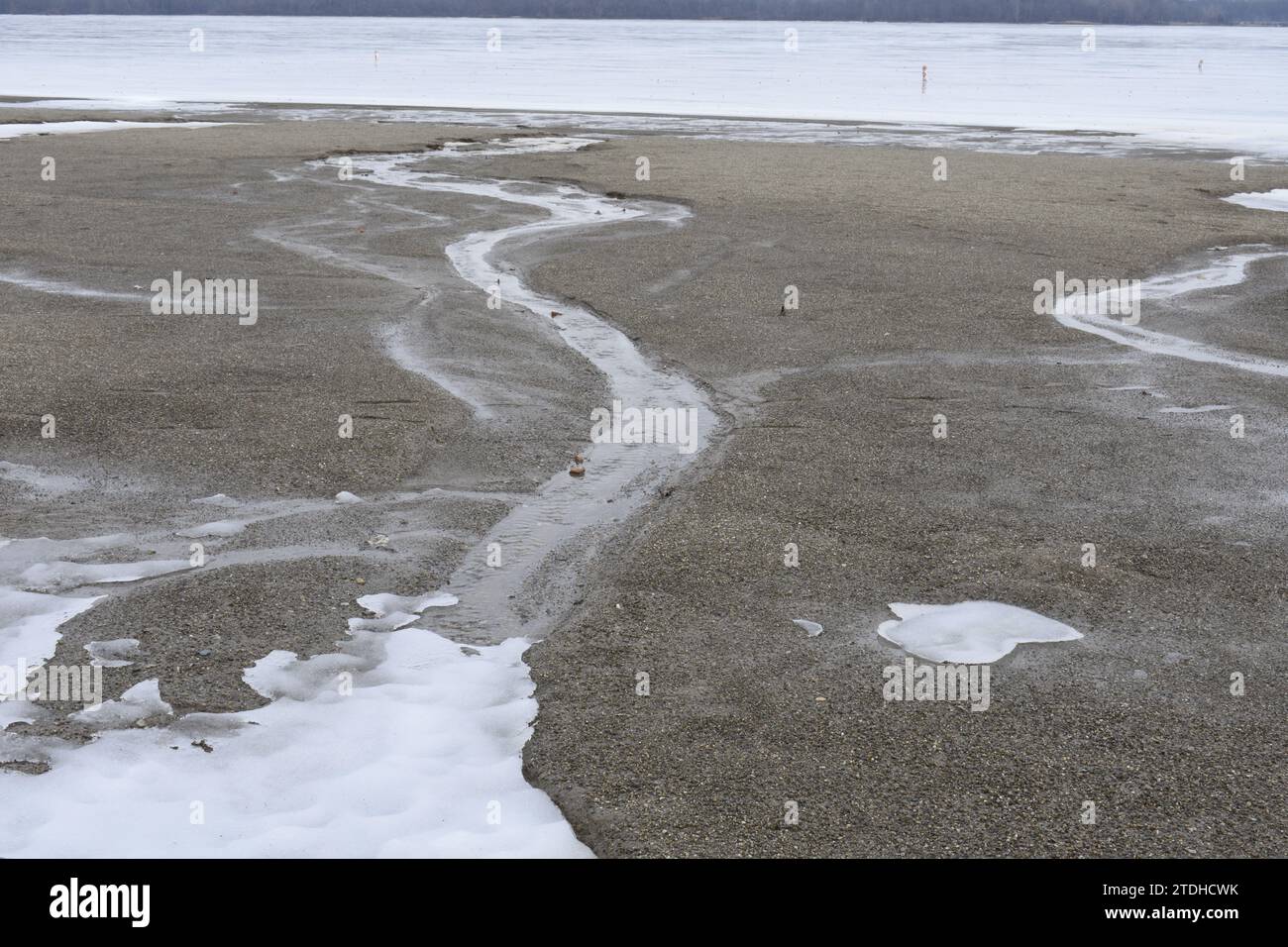 Rivulets in sand hi-res stock photography and images - Alamy