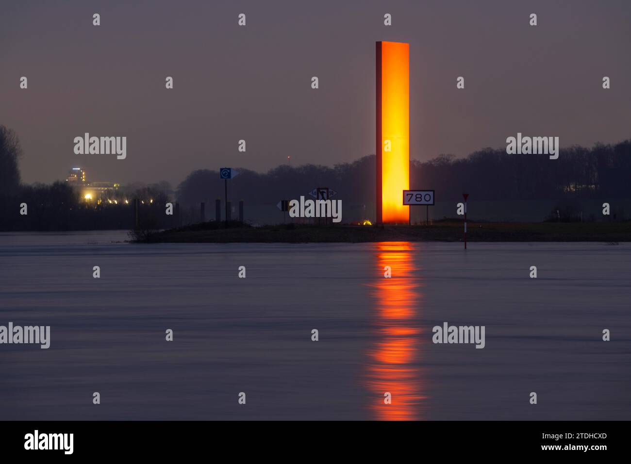 Sculpture Rhine orange, at the mouth of the Ruhr into the Rhine, orange ...