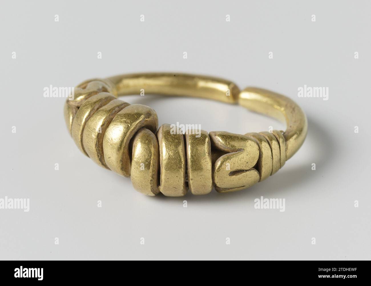 Coiled ring, anonymous, 450 - 750 Ring, decorated with simply twisted ...