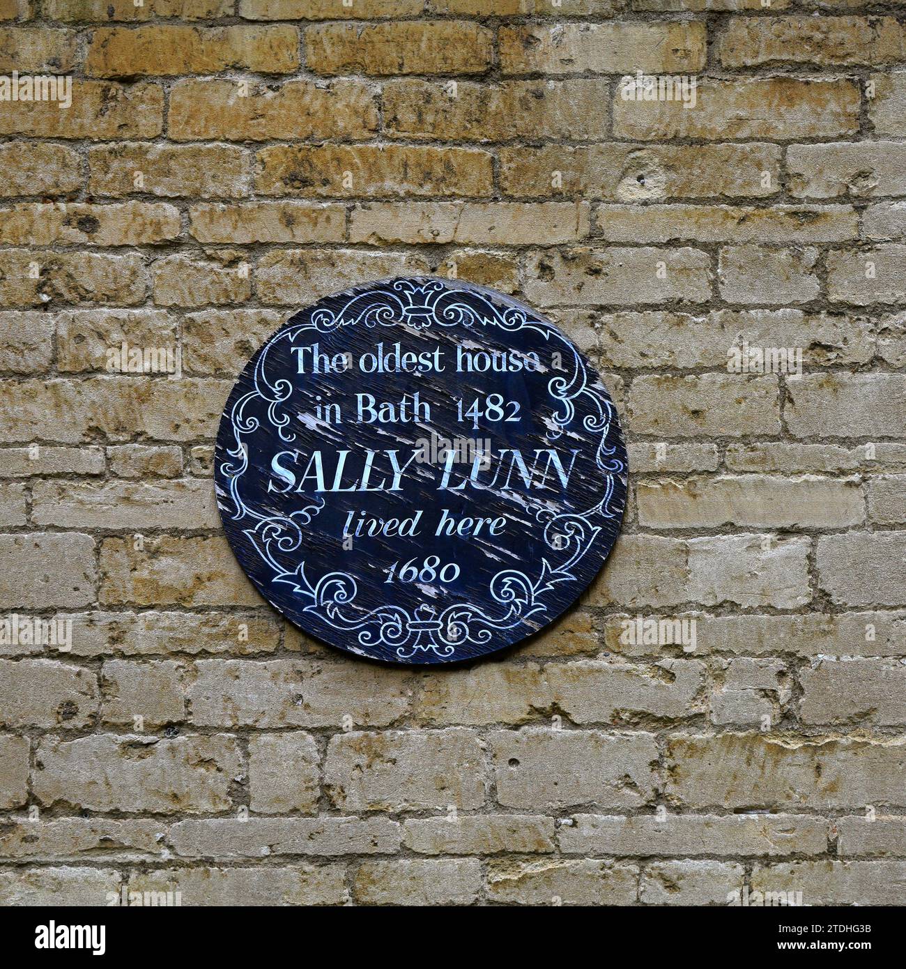 Wall plaque outside Sally Lunn's Eating House, Bath reputedly oldest ...