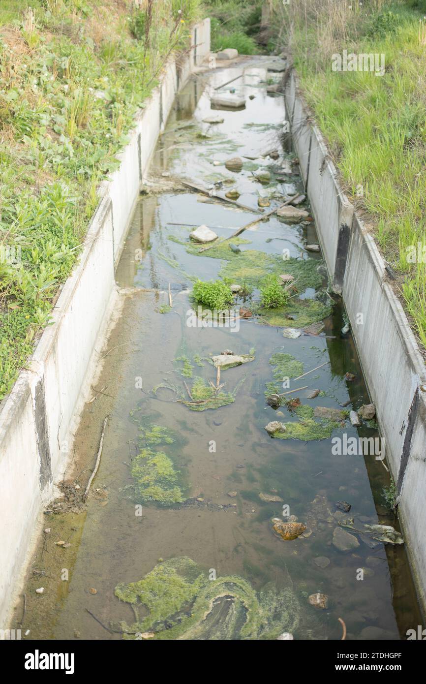 Shallow canal tunnel hi-res stock photography and images - Alamy