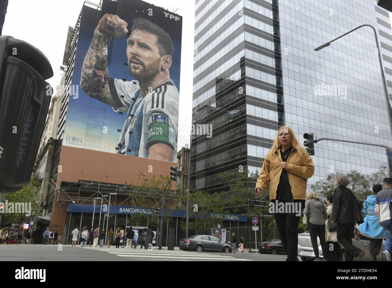 A new mural of soccer player Lionel Messi is unveiled in Buenos Aires ...
