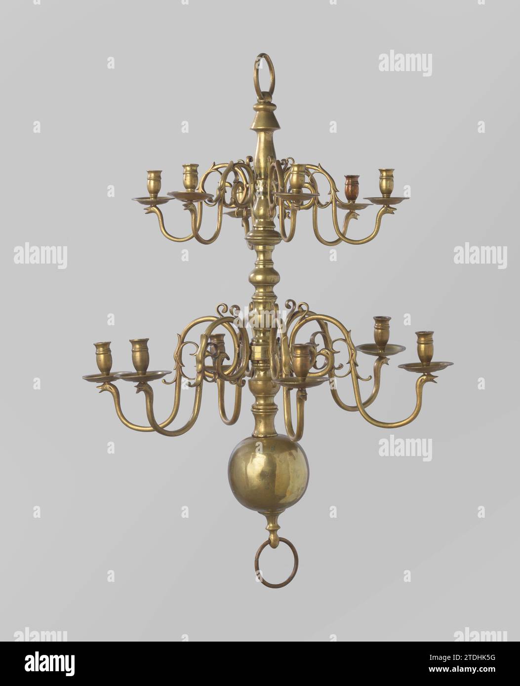 Two baluster shaped parts hi-res stock photography and images - Alamy