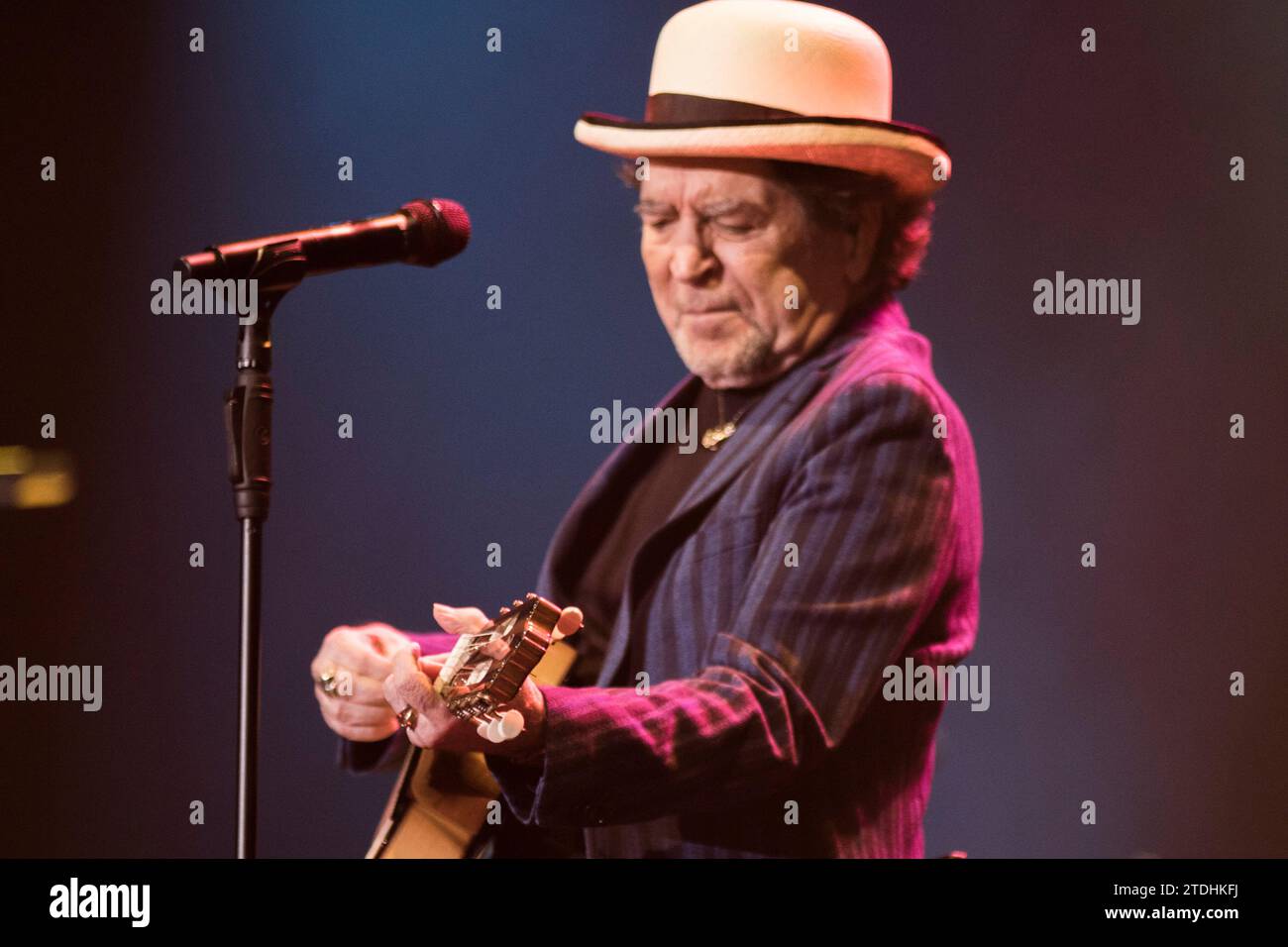 THE LEGENDARY SPANISH SINGER WRITER AT 74 YEARS OLD MAKES HIS END OF ...