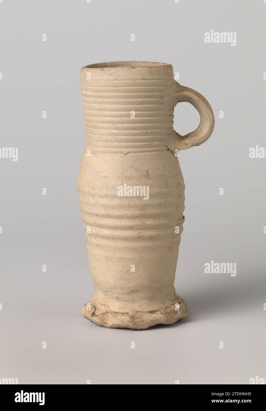 Ribbed jug, anonymous, c. 1450 - c. 1549 Ribbed jug of stoneware on a ...