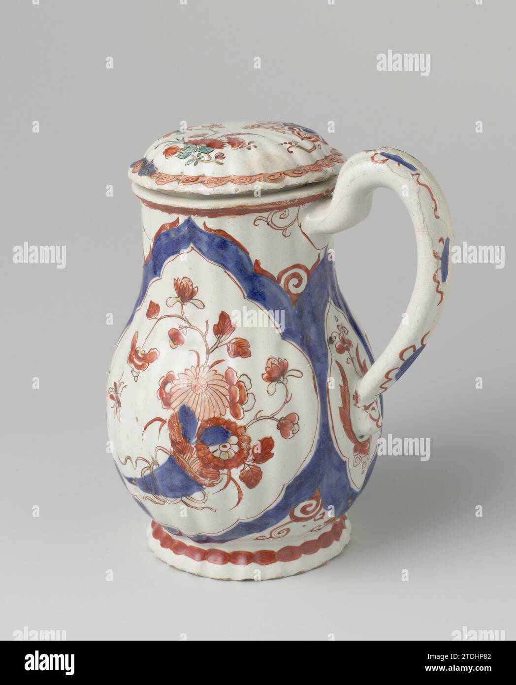 Lid of milk jug, anonymous, c. 1700 - c. 1720 Cover of ribbed milk jug ...