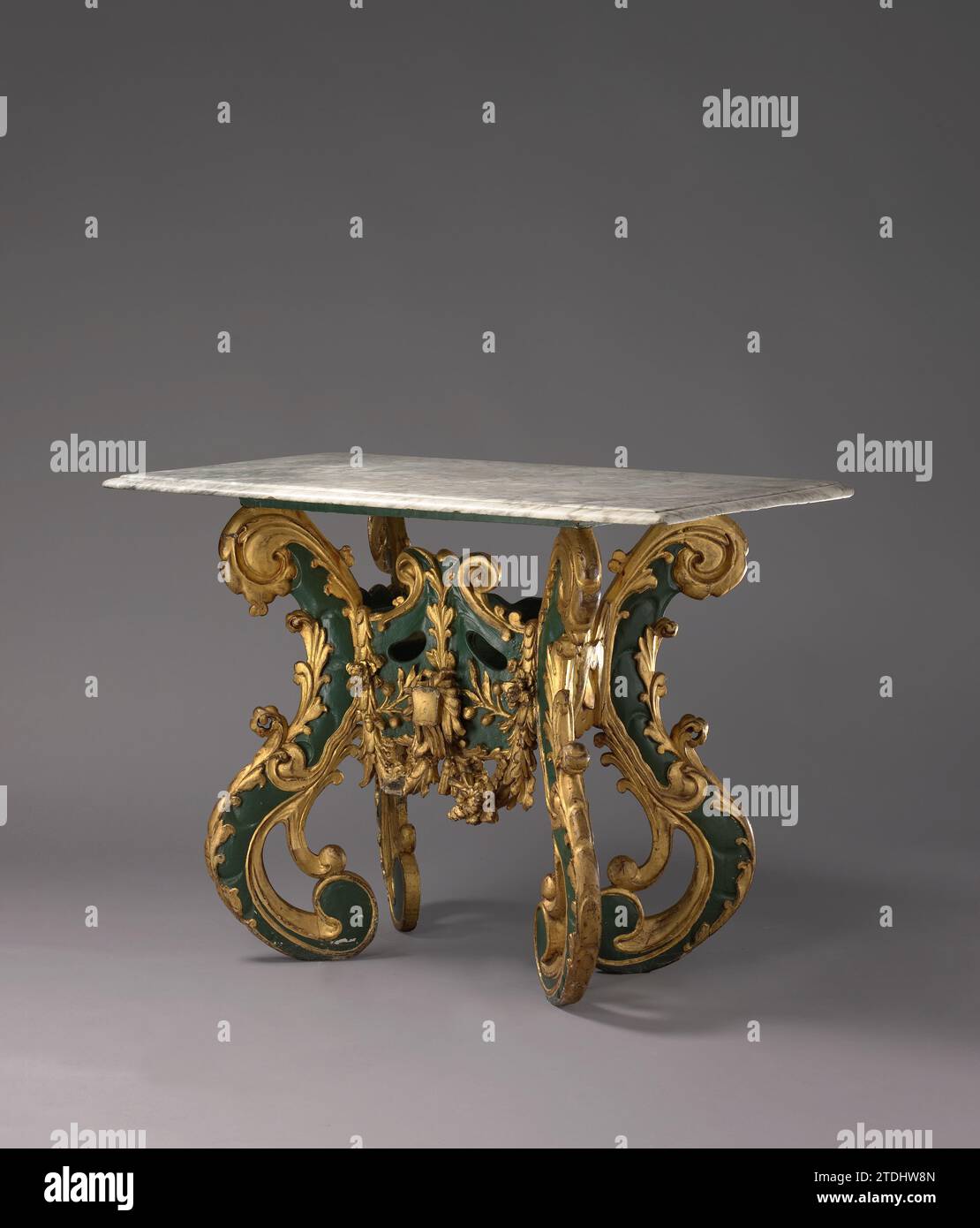 C shaped legs placed hi-res stock photography and images - Alamy