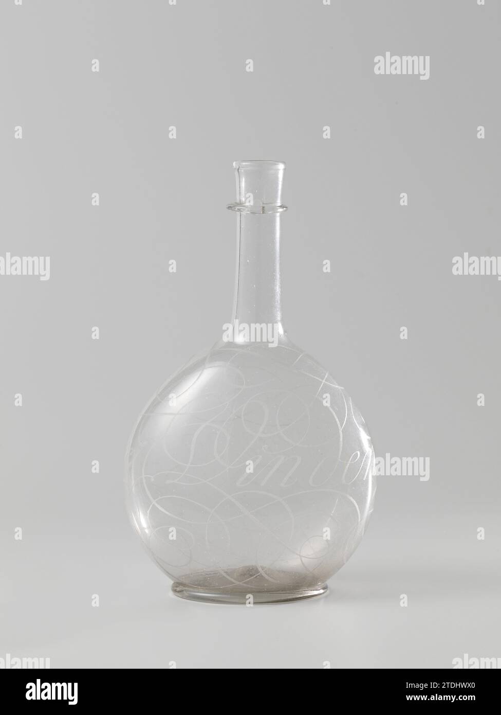 Bottle, anonymous, c. 1675 - c. 1685 Flattened spherical bottle ...