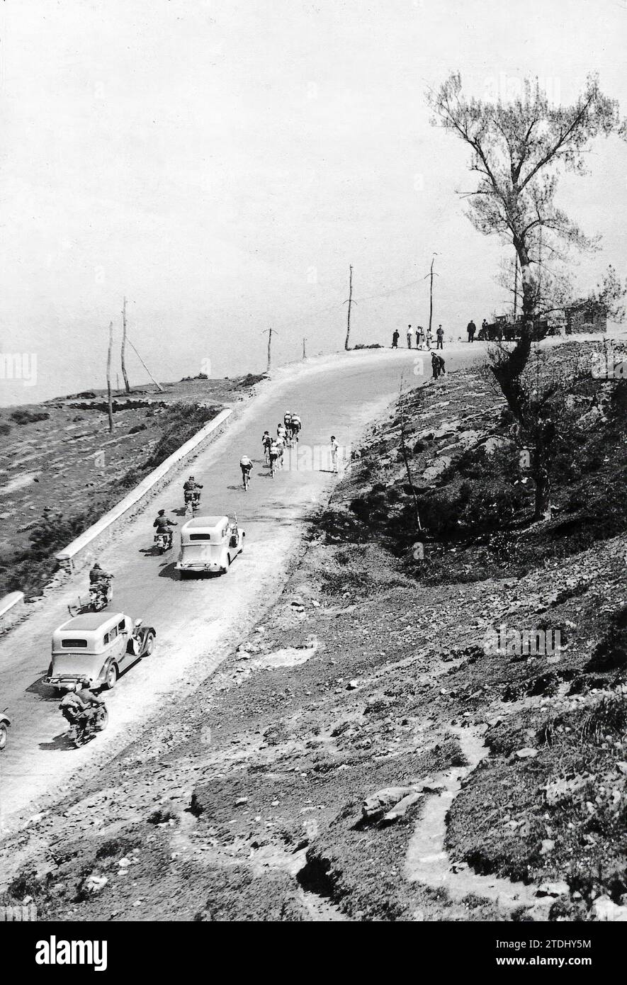 05/02/1935. First Cycling Tour of Spain. Third stage between Santander ...