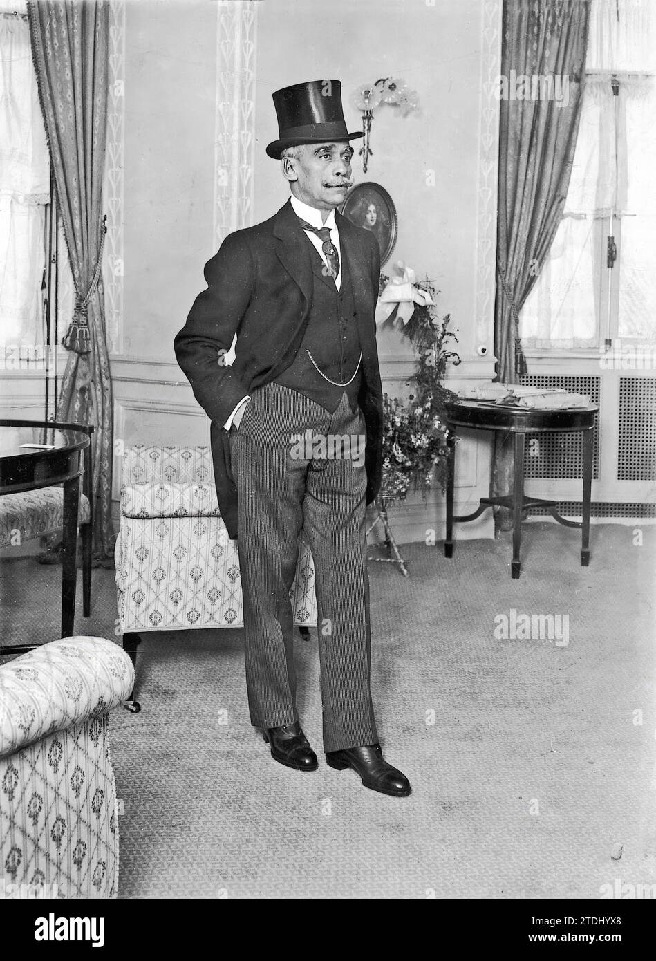 Cuban general hi-res stock photography and images - Alamy