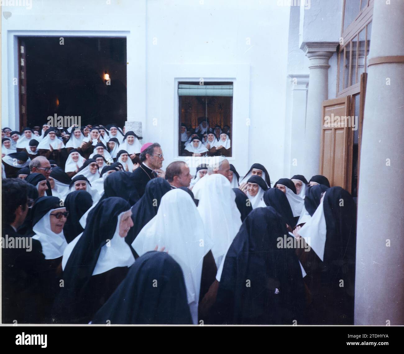 11/04/1982. The Pope, accompanied by Monsignor Amigo, during his visit ...