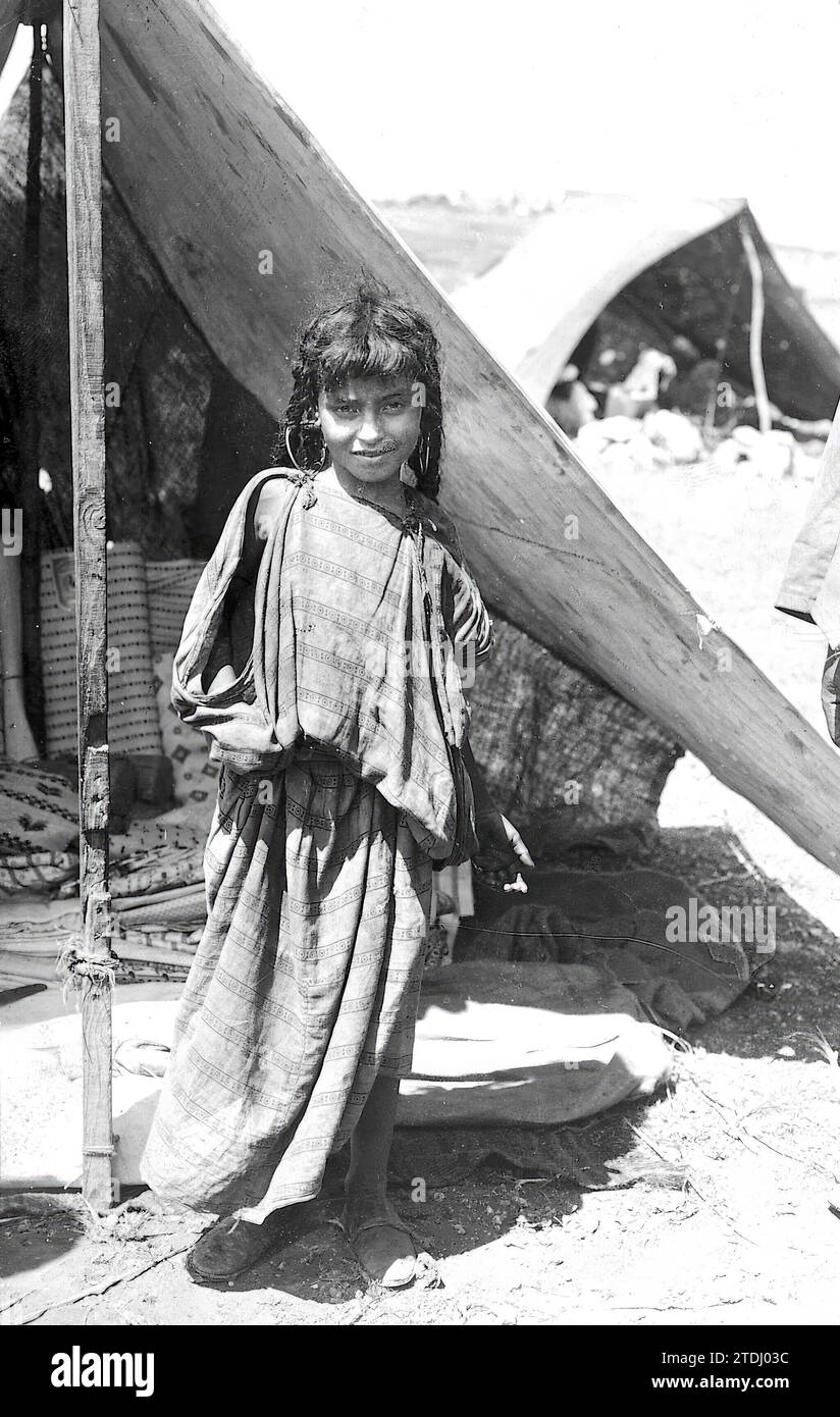 1914 photo date Black and White Stock Photos & Images - Alamy