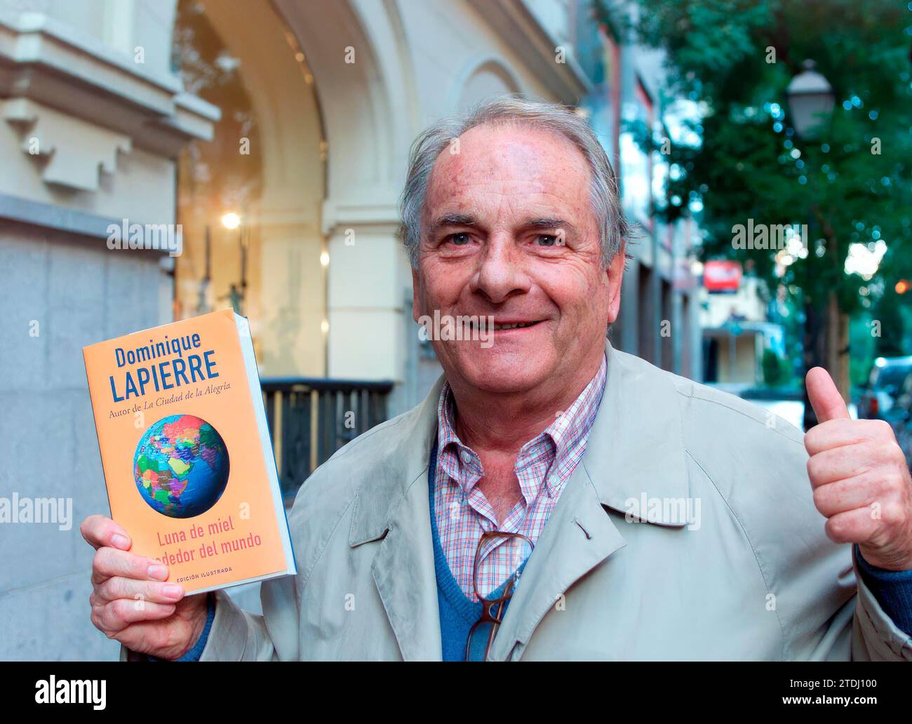 Madrid, 10/26/2003. Interview with the French writer, Dominique ...