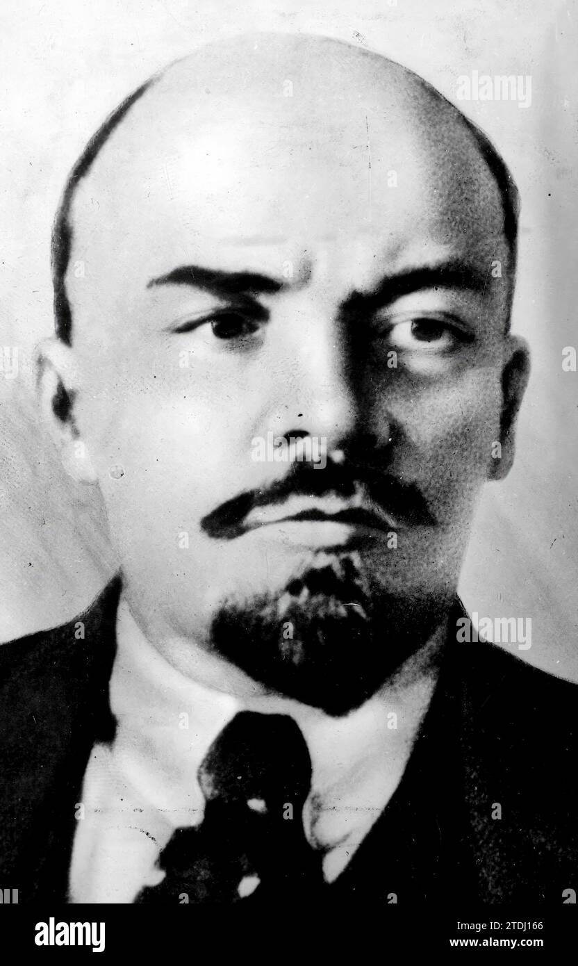 12/31/1904. Portrait of the communist Vladimir Lenin. Credit: Album ...