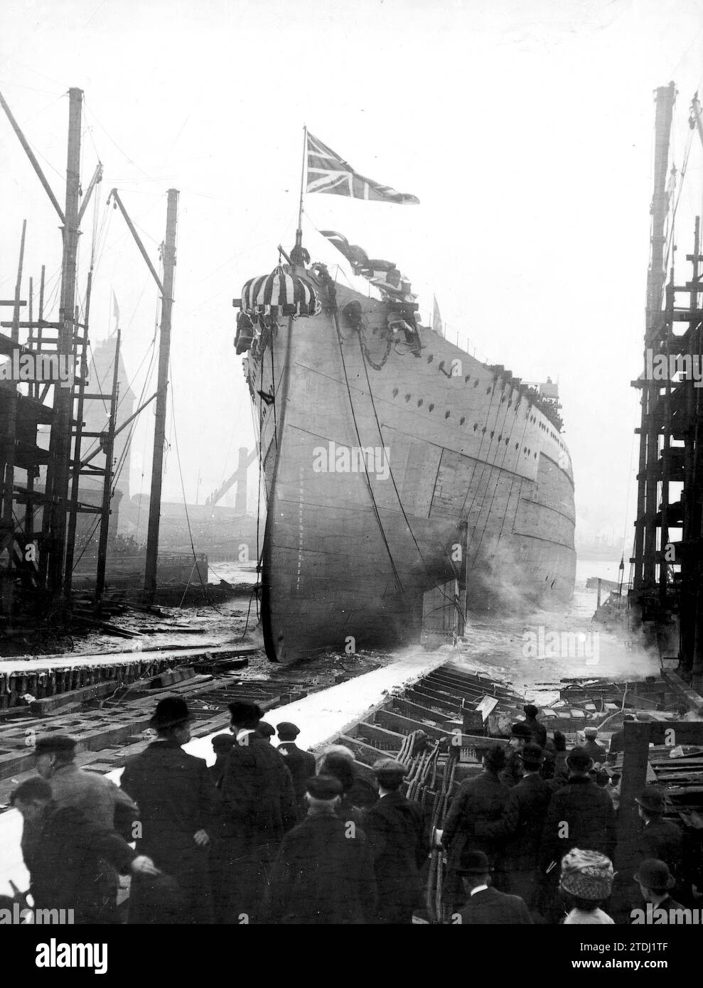 Super dreadnought hi-res stock photography and images - Alamy