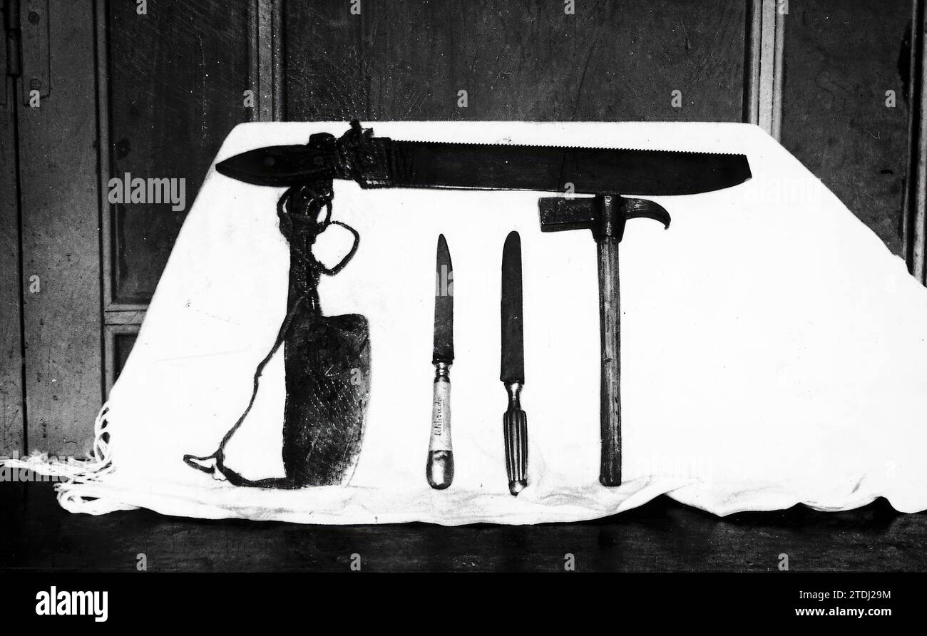11/01/1913. Crime Captain Sánchez. Instruments used to murder and ...
