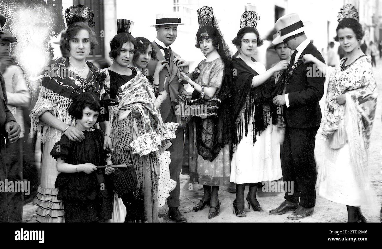 05/02/1920. Lucena (Cordoba). The Flower Festival. Beautiful Ladies Who ...