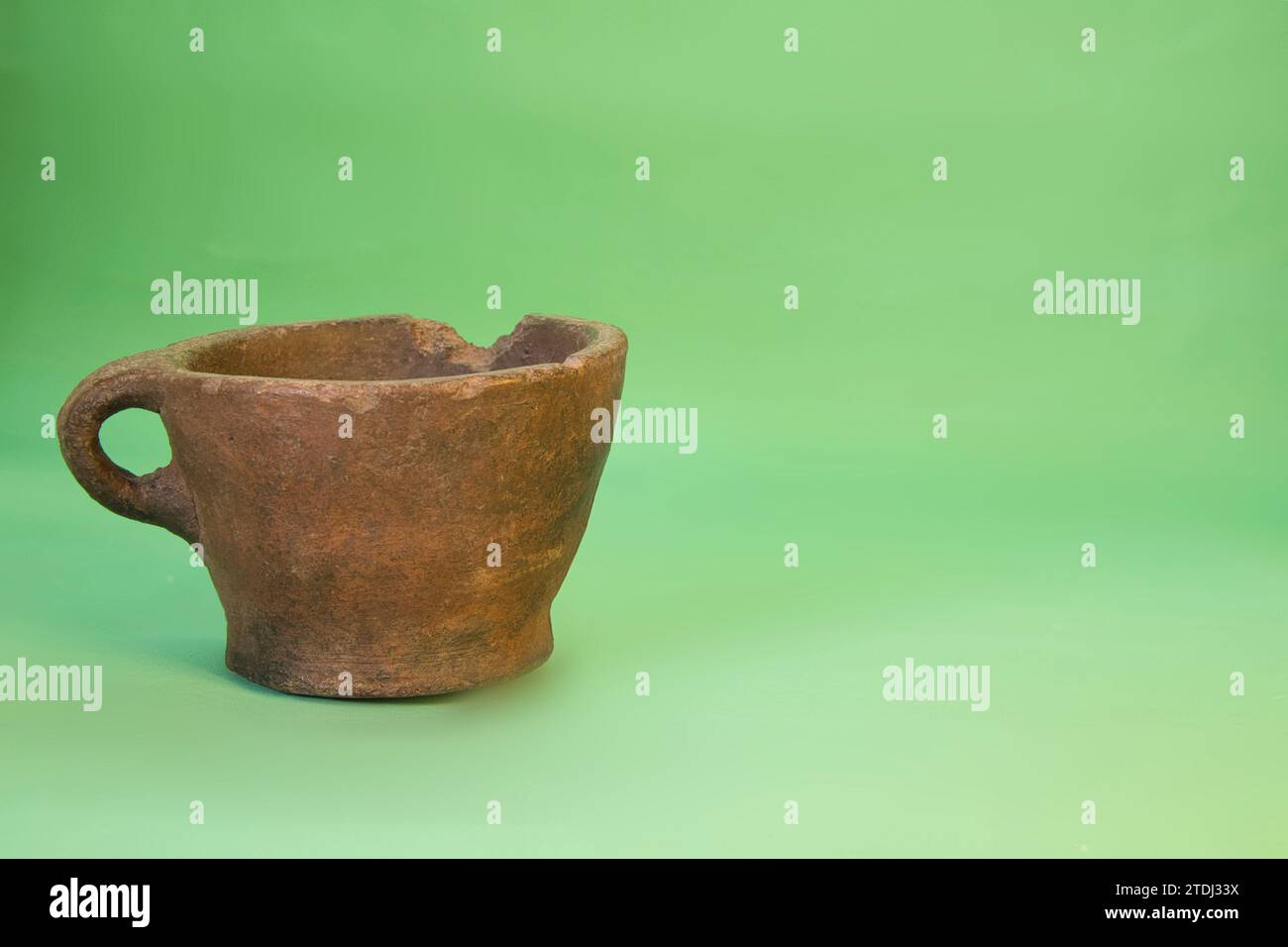 Ceramic bowl from the Inca era that was used to drink chicha in ...