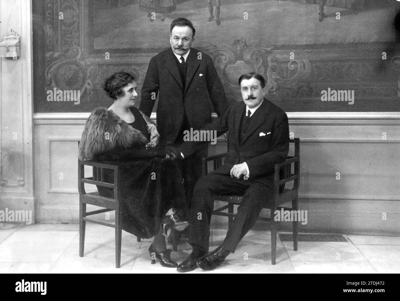 12/11/1923. Madrid. At the Lara theater the eminent actress Rosario ...