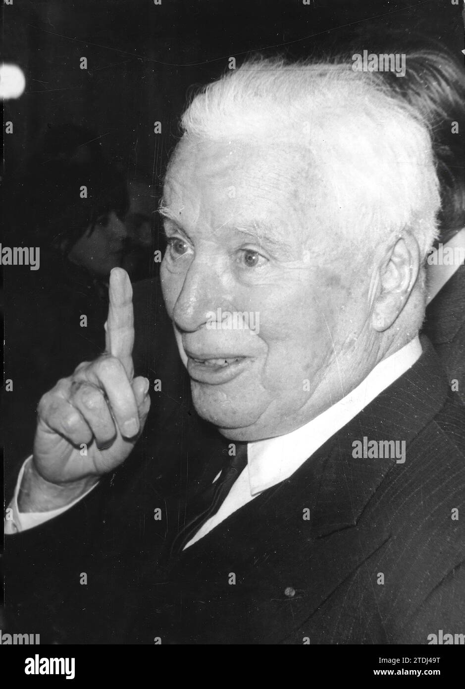 Charlie charlot chaplin hi-res stock photography and images - Alamy