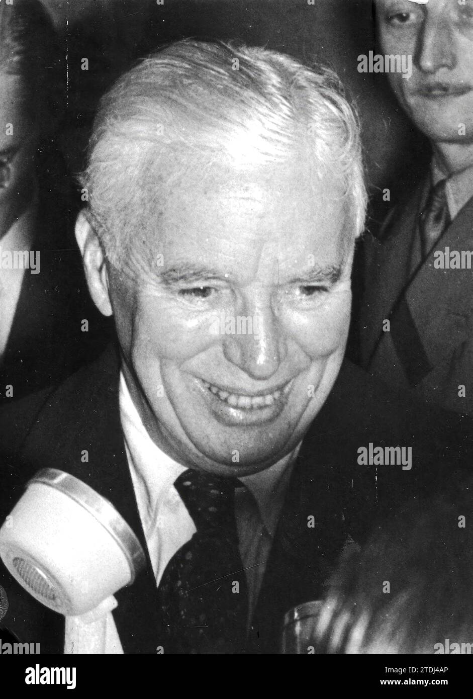 Charlie charlot chaplin hi-res stock photography and images - Alamy