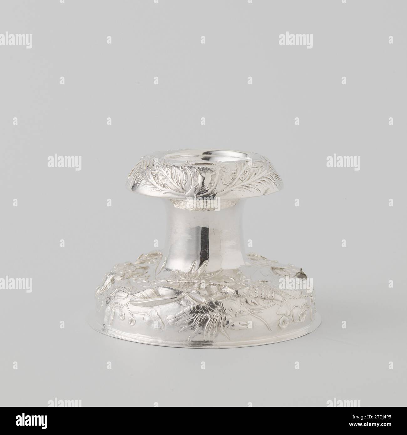 Salt barrel with driven fish, shells and marine animals, Claes Baardt ...