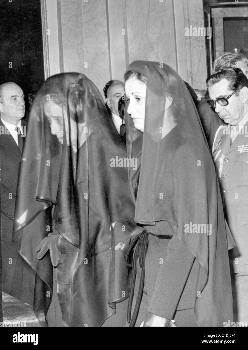 11/19/1975. Carmen Polo and her daughter, the Marchioness of Villaverde ...
