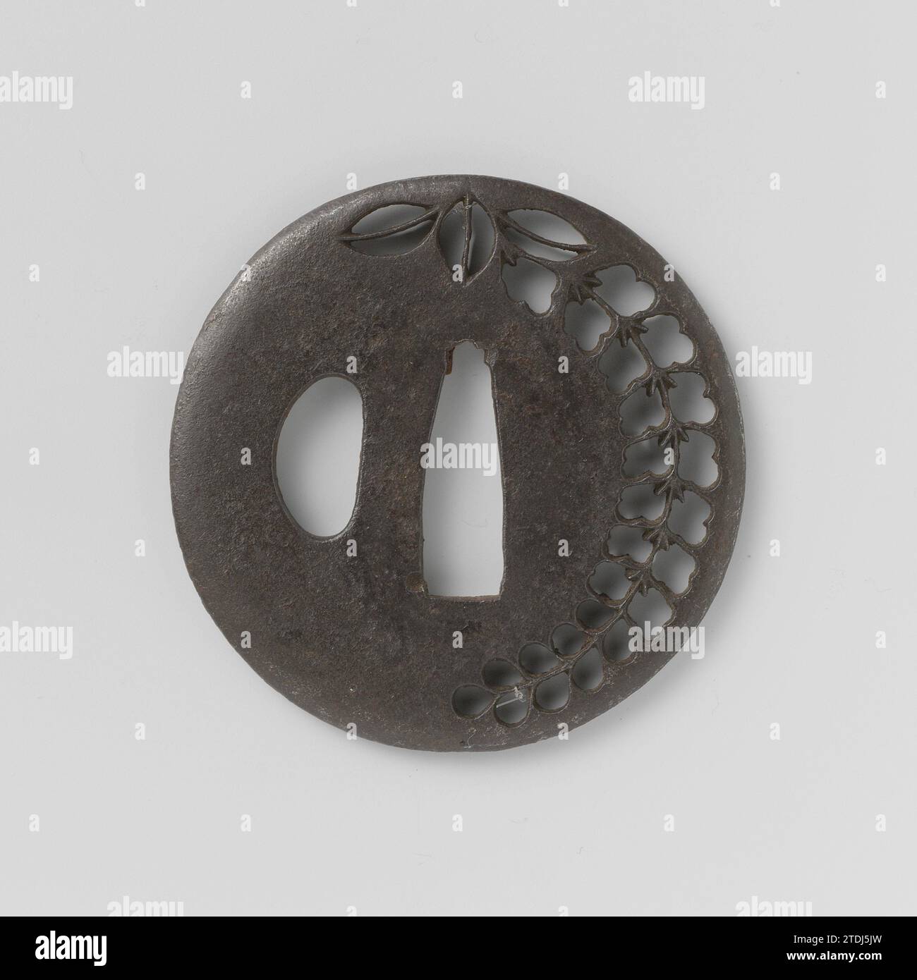 Hand guard with wisteria, anonymous, c. 1700 - c. 1800 Round tsuba with ...