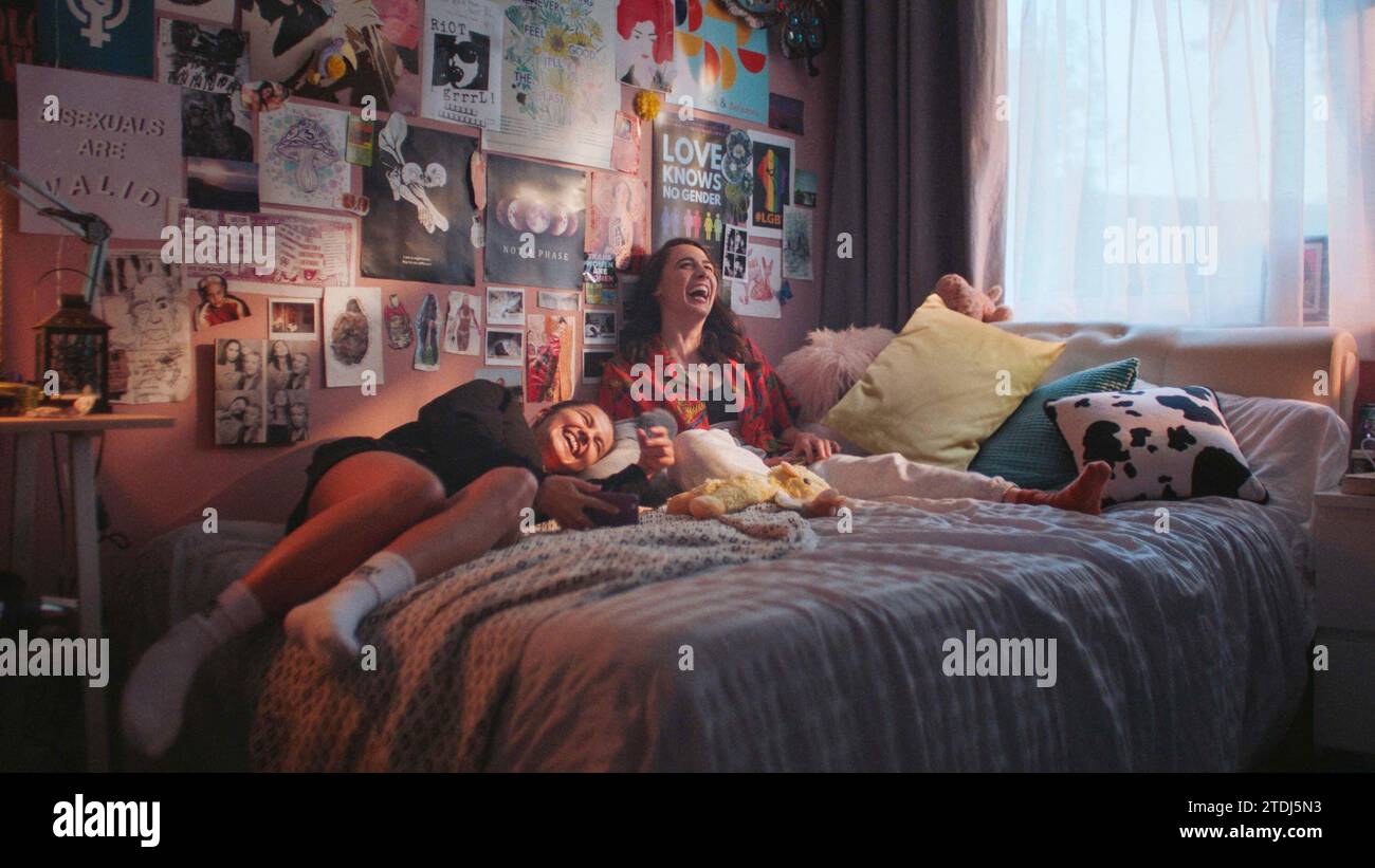 SUCH BRAVE GIRLS, from left: Lizzie Davidson, Kat Sadler, 'Such Happy ...